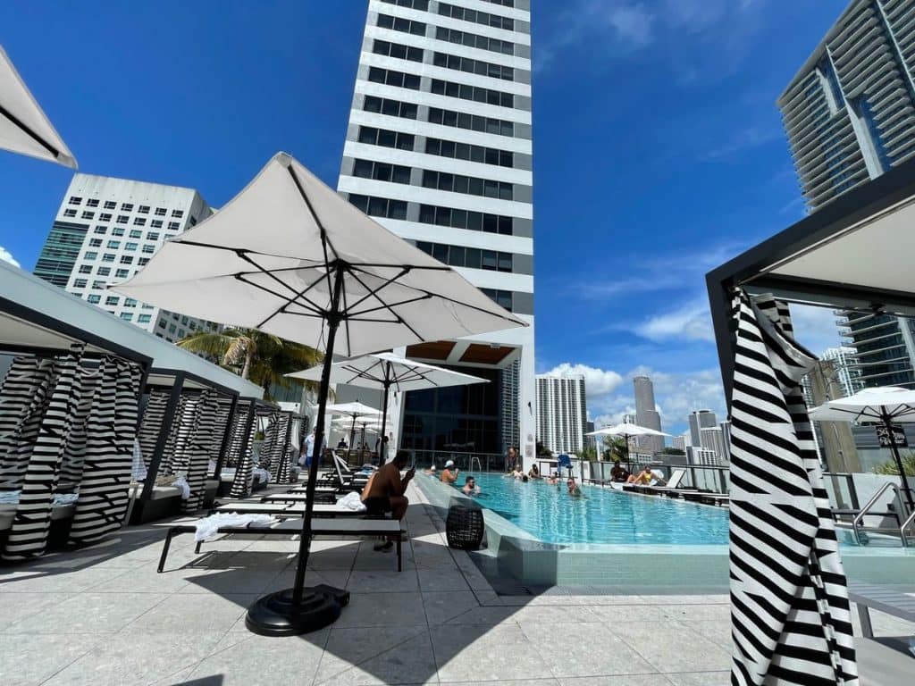 Element Miami Brickell Review: WORST Management Ever (2023) | AirLapse