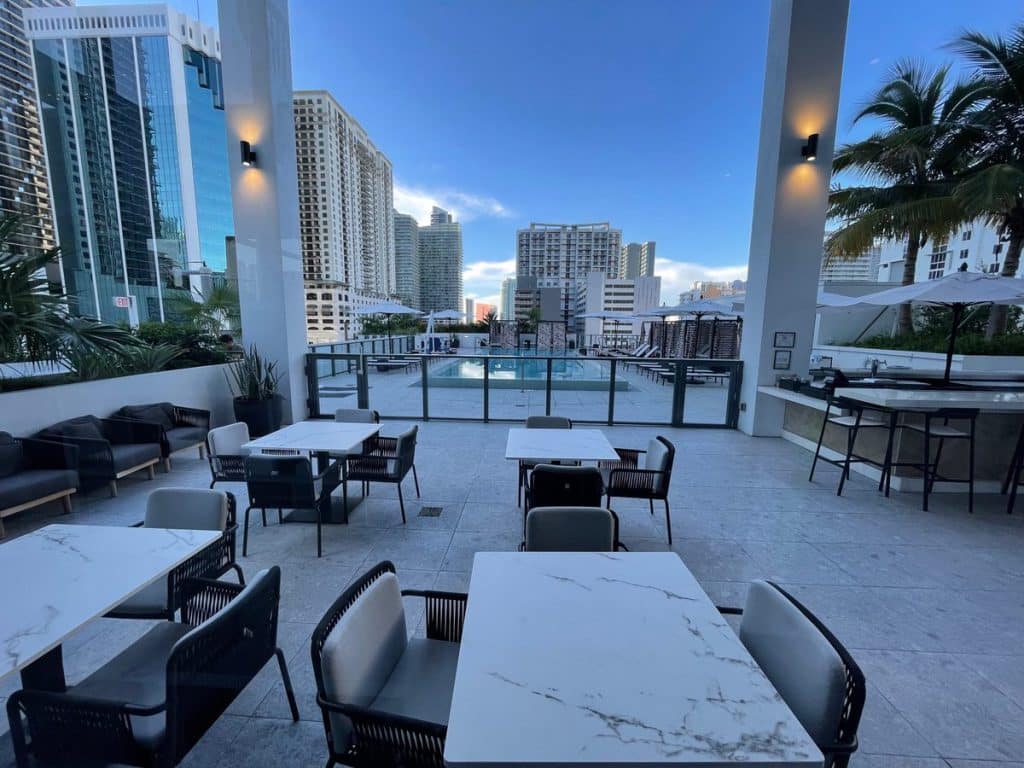 Element Miami Brickell Review: WORST Management Ever (2023) | AirLapse